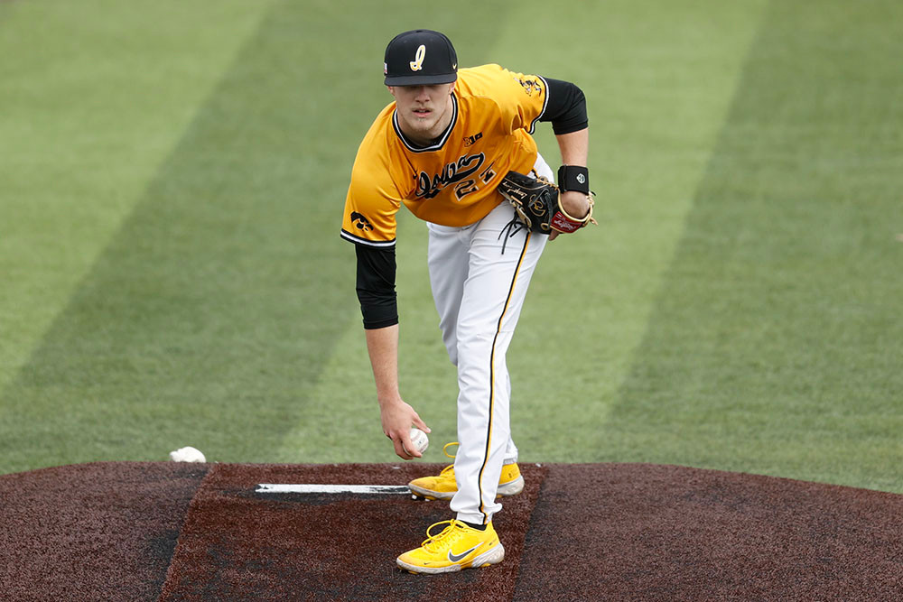 Hawkeyes Drop Series Finale to Hoosiers - Iowa Hawkeyes Athletics ...