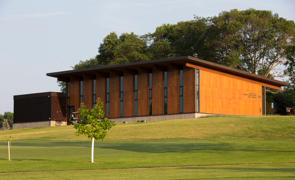 James M. Hoak Family Golf Complex – University of Iowa Athletics