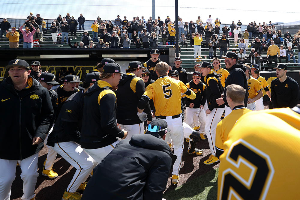 Listen Live: Baseball vs Bradley - Iowa Hawkeyes Athletics - Official ...