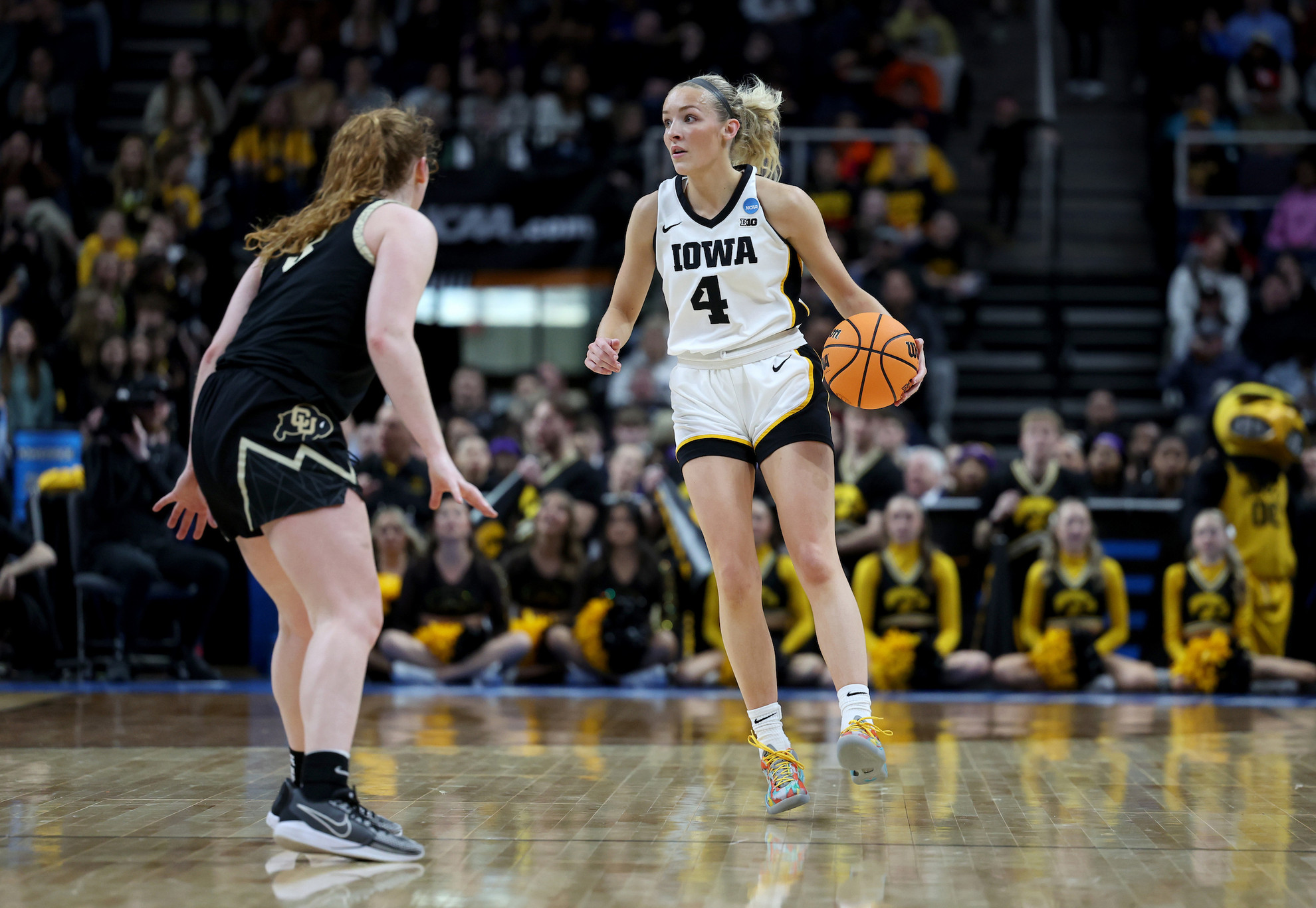 Iowa WBB Sells Out for Second Consecutive Season - Iowa Hawkeyes ...