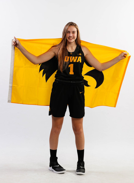 Hawkeyes Sign 3 for 2021-22 – University of Iowa Athletics