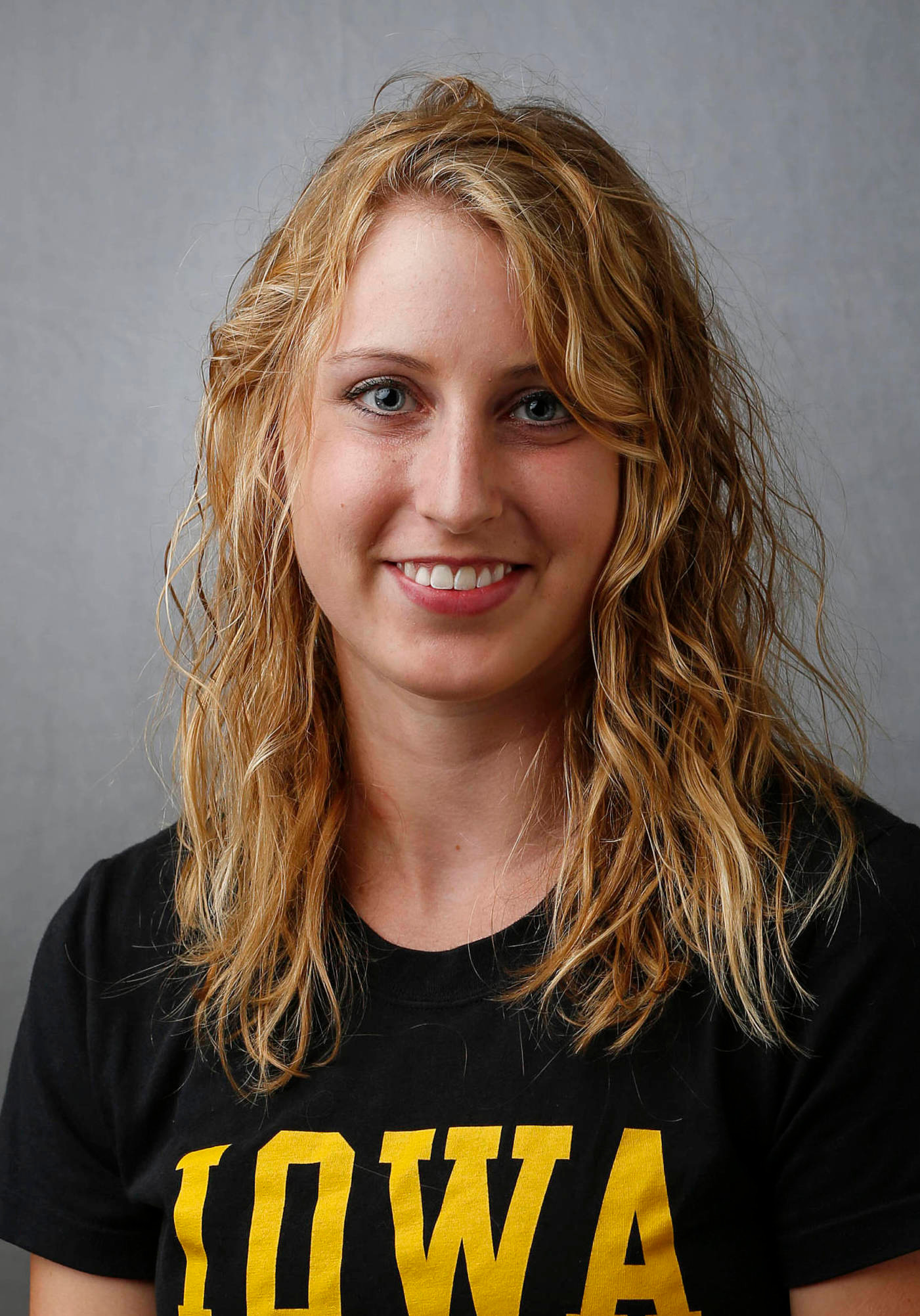 Anna Eisenzimmer - Women's Cross Country 2015-16 - Iowa Hawkeyes ...