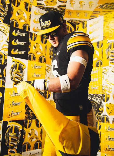 Swarm23 – Aidan Hall – University of Iowa Athletics