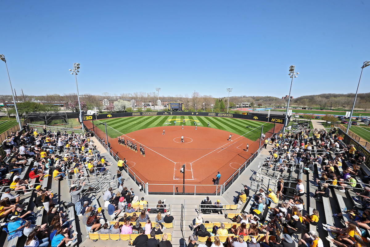 Softball Signs 9 For 2023 - Iowa Hawkeyes Athletics - Official ...