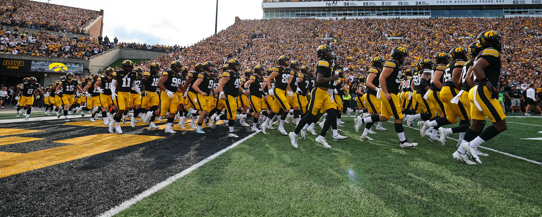 NOTES: Iowa Corn Cy-Hawk Series at Iowa State - Iowa Hawkeyes Athletics ...