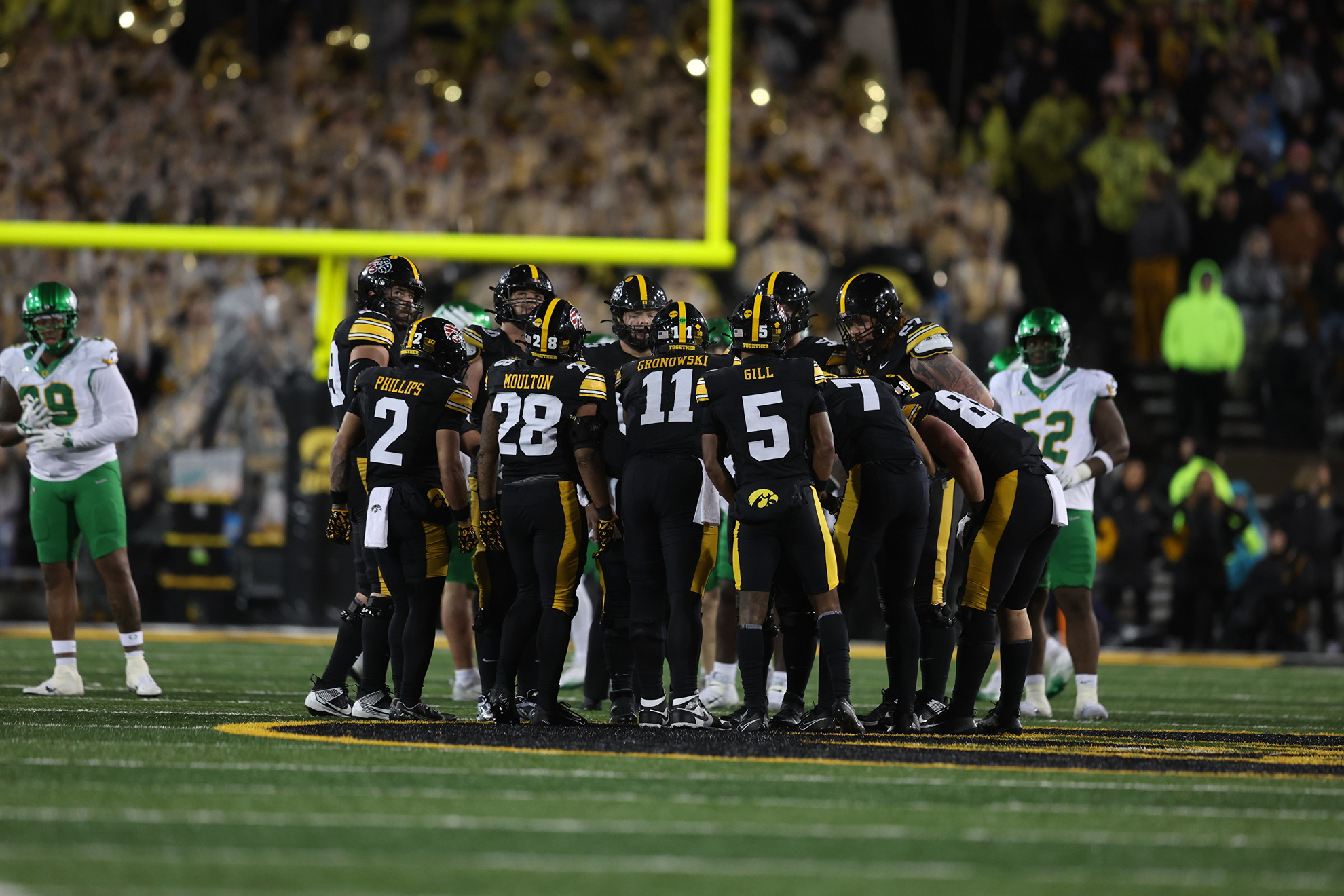 Hawkeyes Fall to No. 6 Oregon, 18-16 - Iowa Hawkeyes Athletics ...