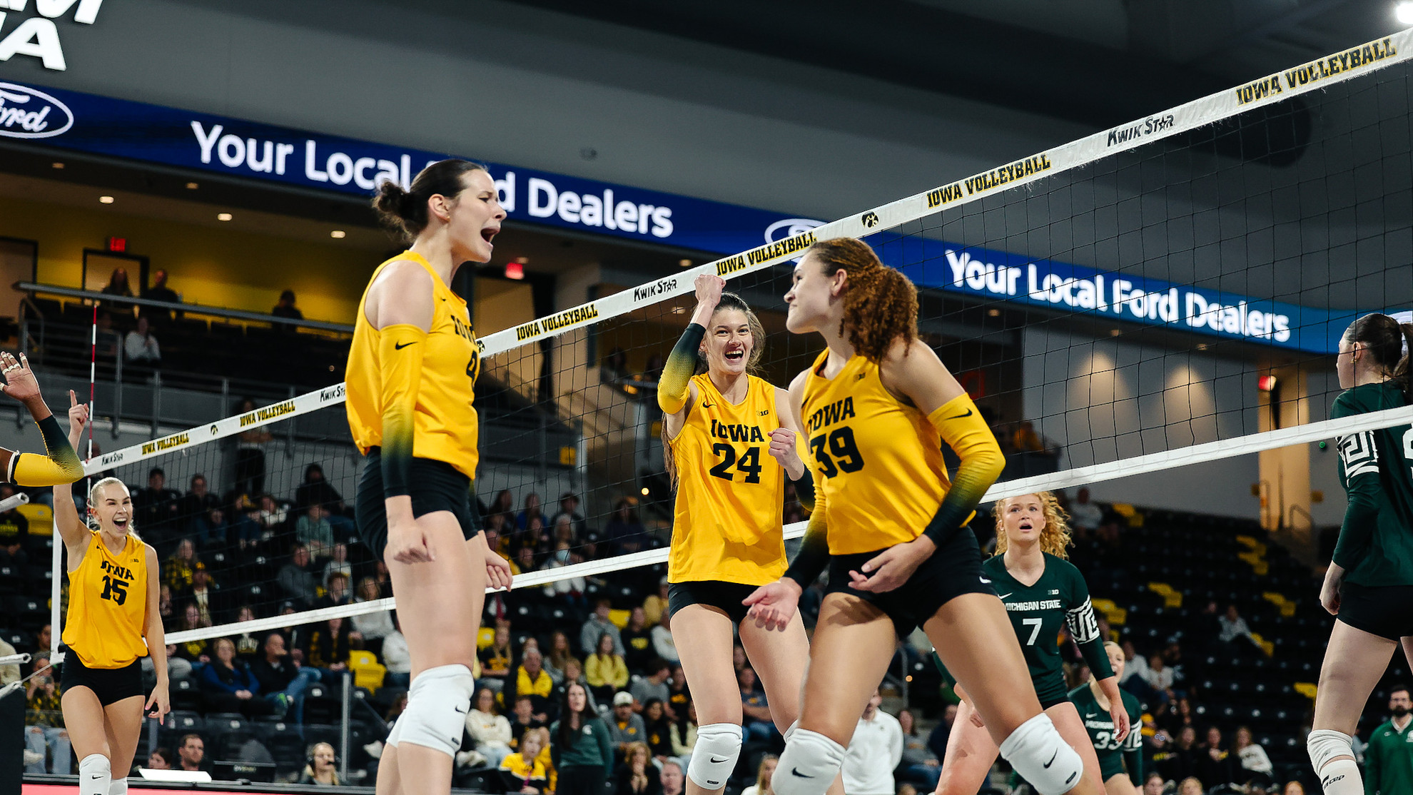 Worden’s Career Night Leads Hawkeyes to Win over Michigan State - Iowa ...