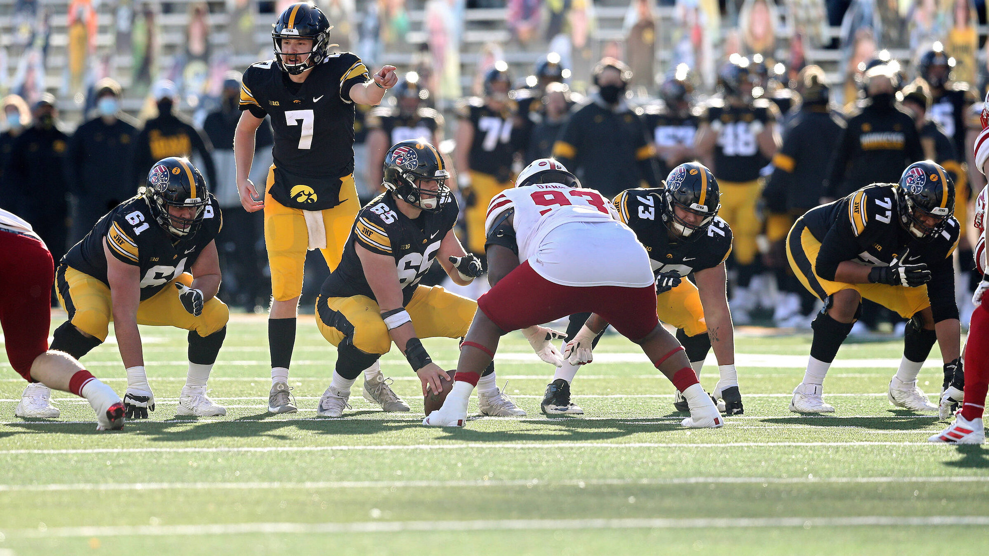 Offensive Line Named Semifinalist for Joe Moore Award - Iowa Hawkeyes ...