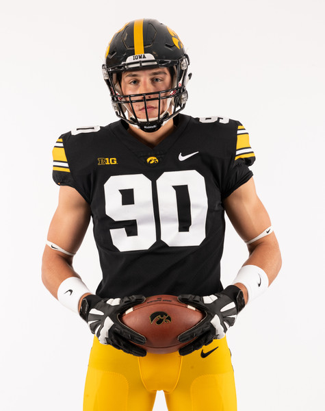 FBALL: SWARM 2020 SIGNING DAY – University of Iowa Athletics