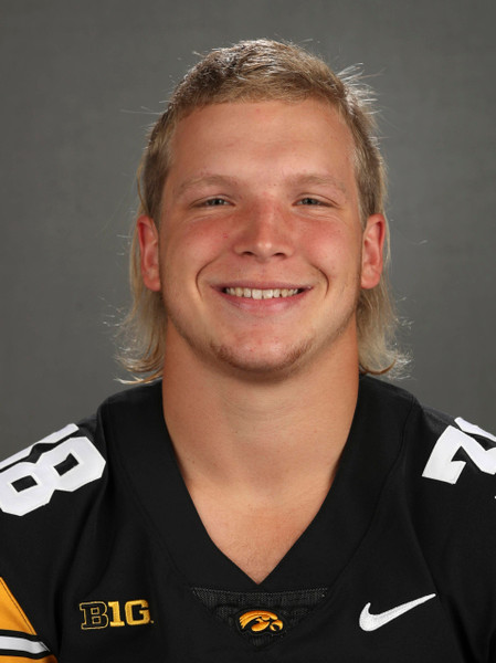 Pottebaum Adds Versatility at Fullback – University of Iowa Athletics