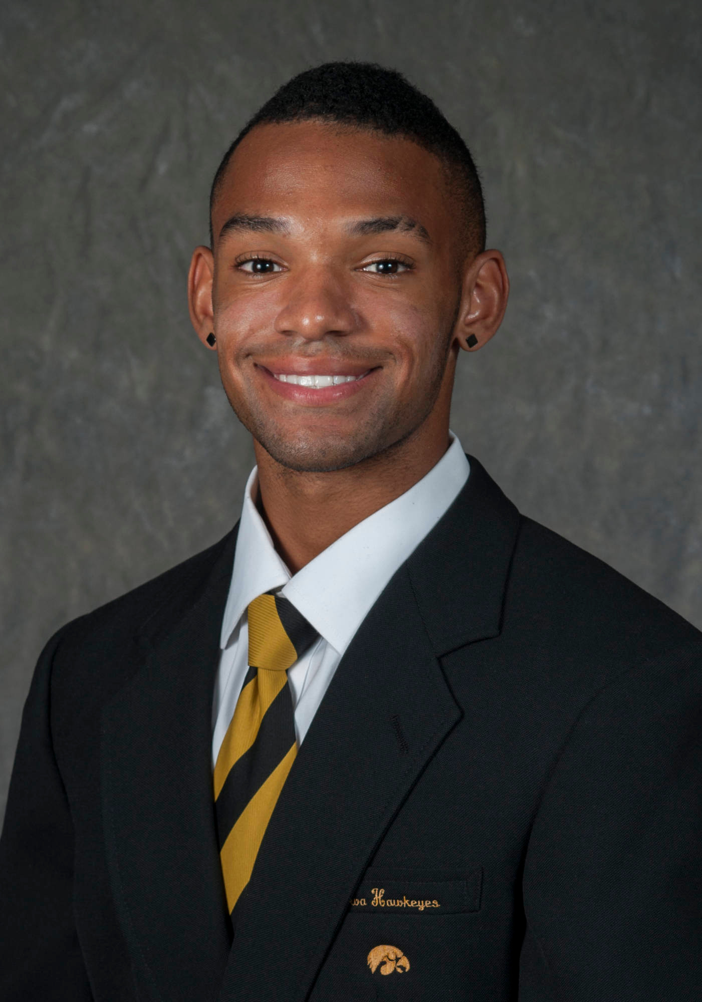 Vinnie Saucer, Jr. - Men's Track & Field 2013-14 - Iowa Hawkeyes ...