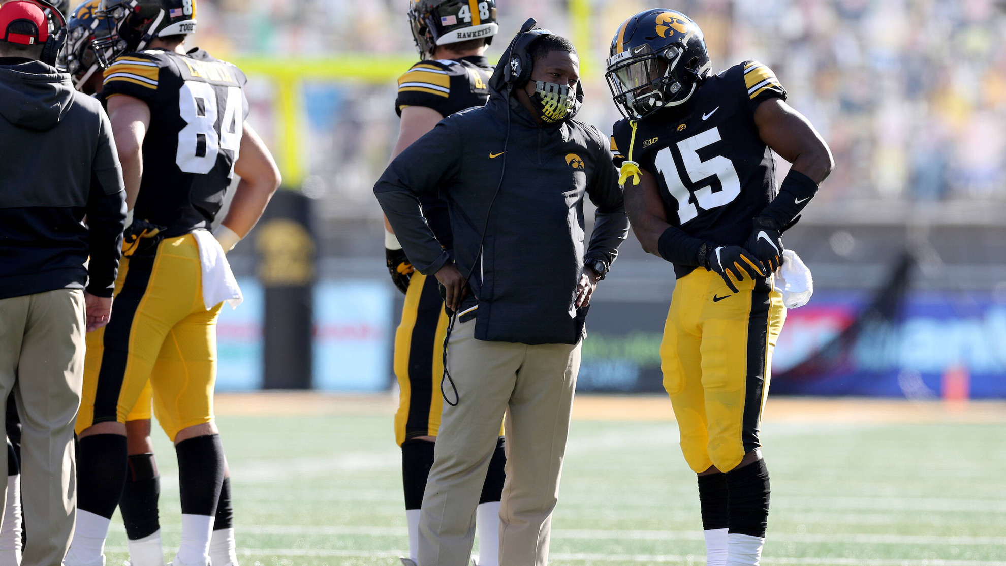 RB Rundown with Derrick Foster - Iowa Hawkeyes Athletics - Official ...