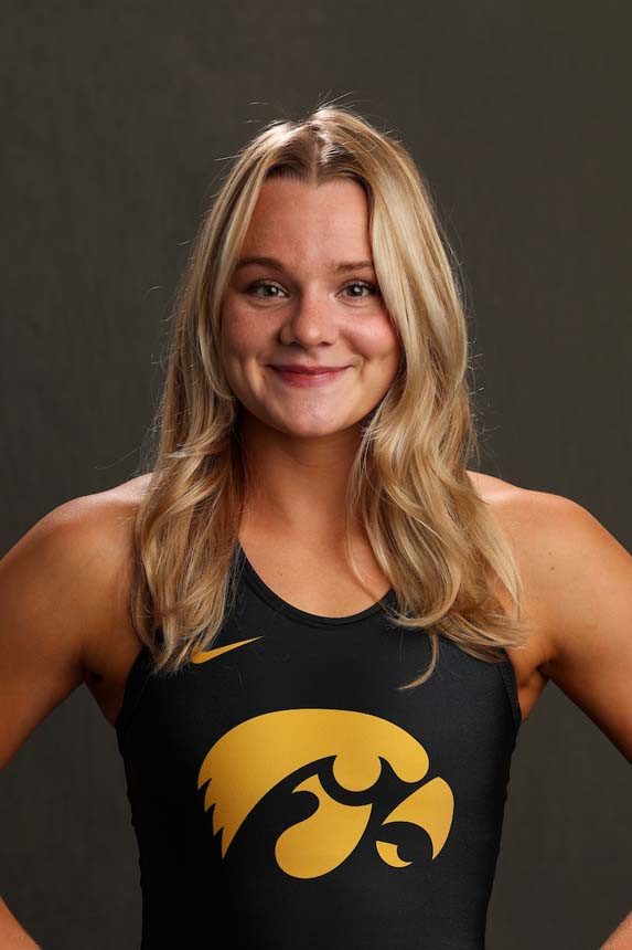 Marlynne Deede - Women's Wrestling 2023-24 - Iowa Hawkeyes Athletics ...
