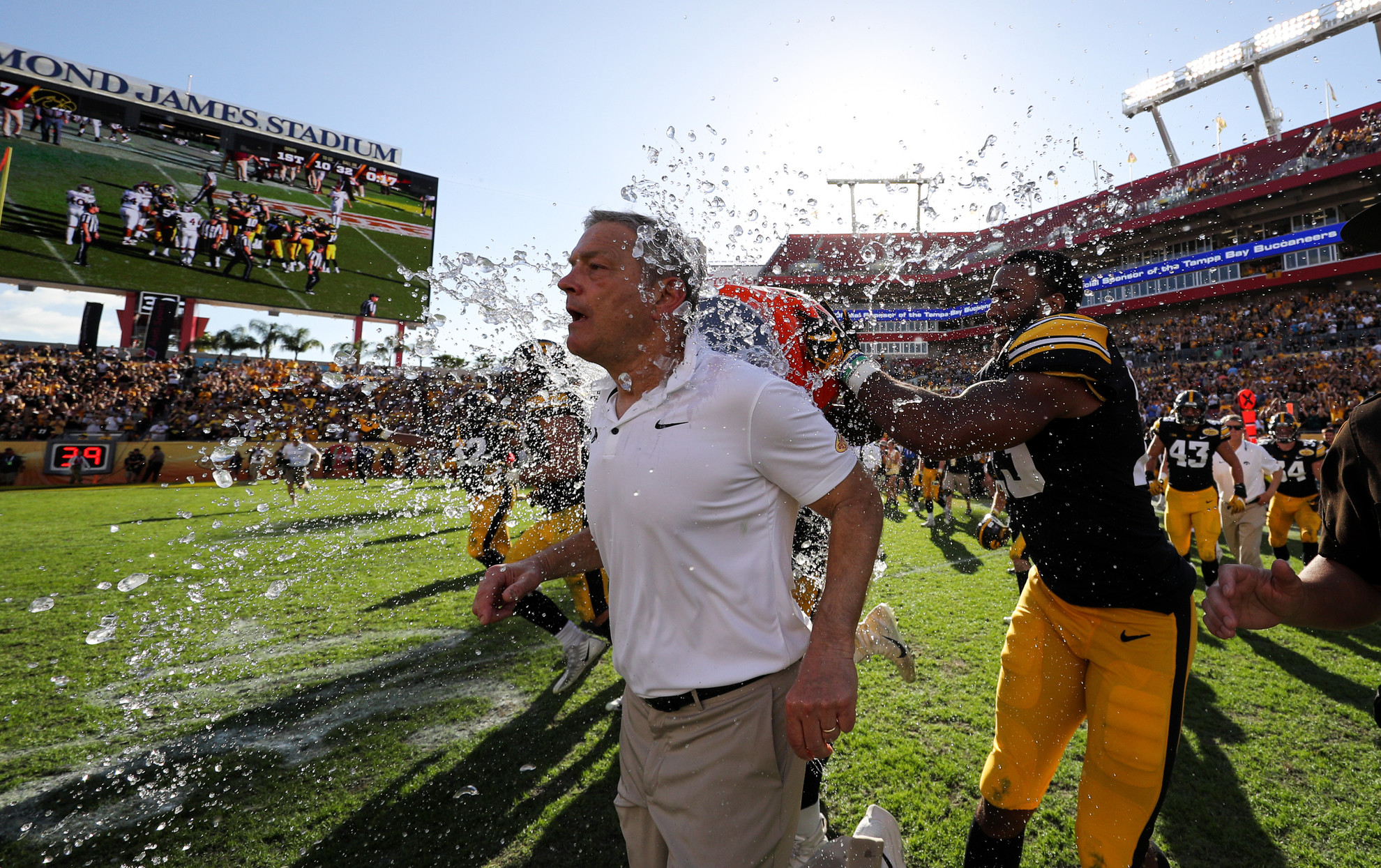 The 2019 Outback Bowl - Iowa Hawkeyes Athletics - Official Athletics ...